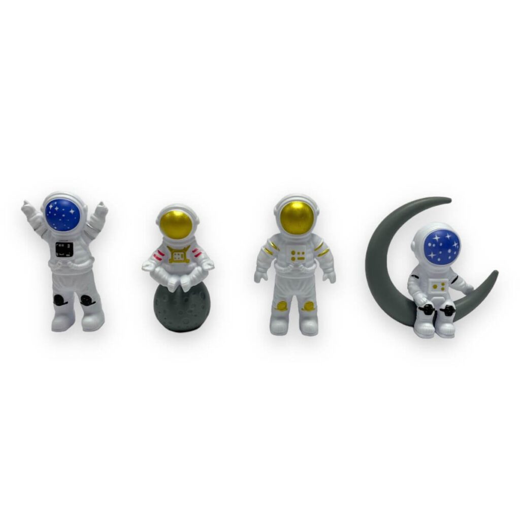 SPACEMAN FIGURE 8cm OPP BAG X 200 (CTN QTY 1200) - Huggables Ltd ...
